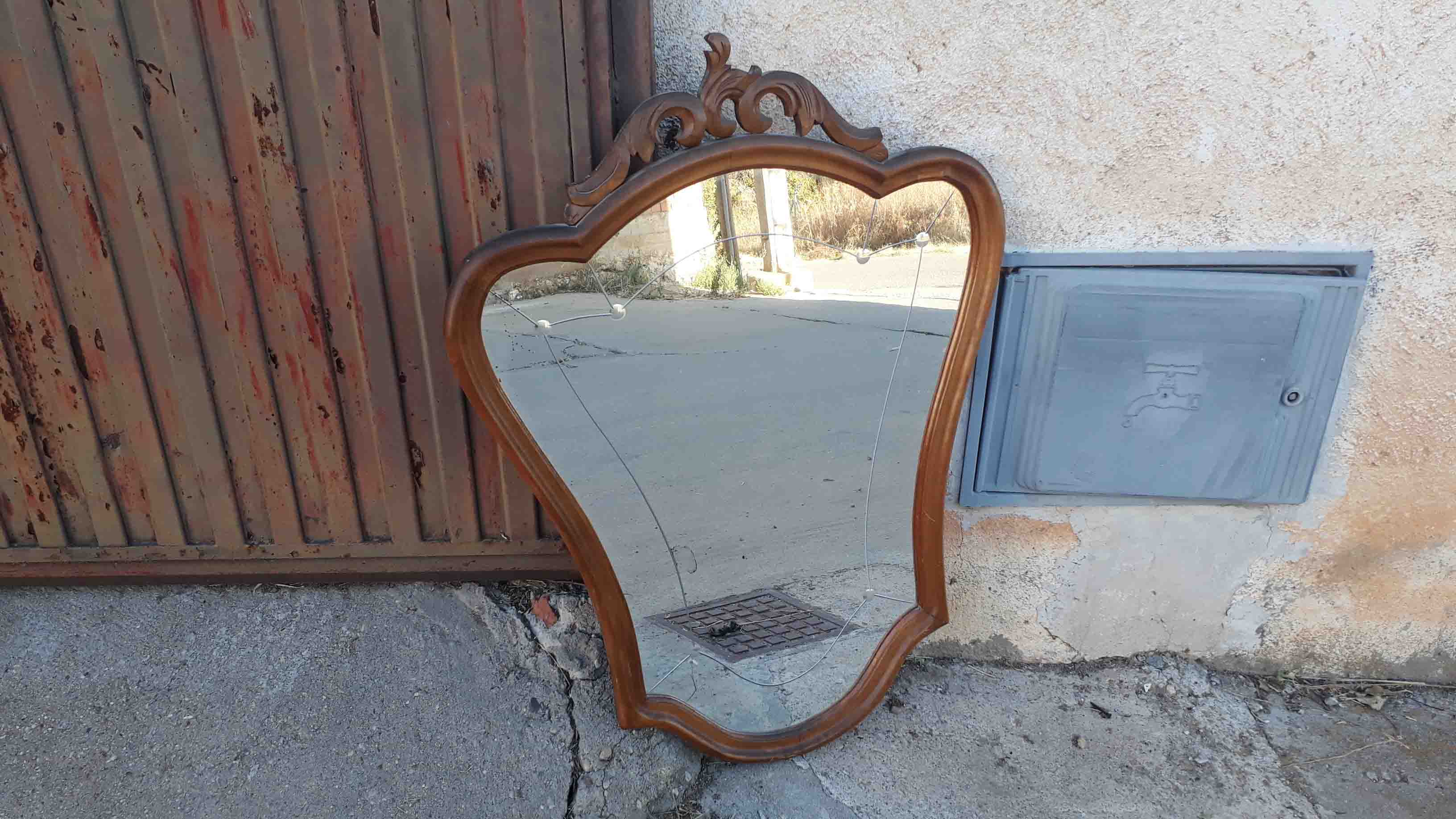 Espejo antiguo vintage. Espejo de madera antiguo 1960. | El Viejo Odeón