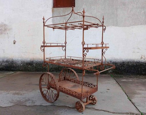 Extraordinario Carro de servir Mueble Bar antiguo hierro forjado ...